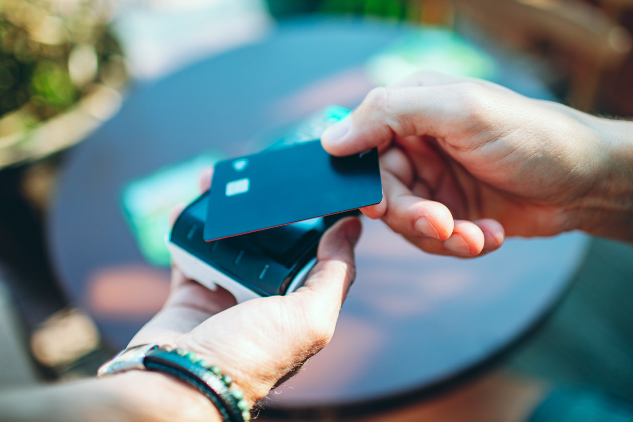 Experian: strong Q1, guidance unchanged | HL